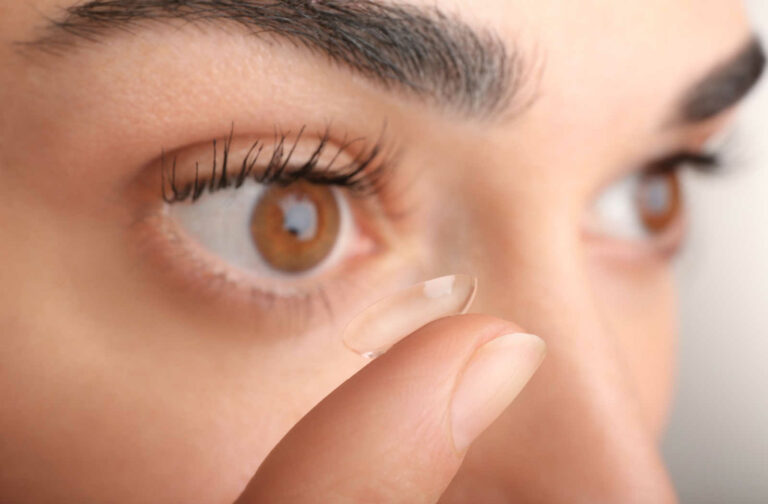 Monovision vs. Multifocal Contacts: What's the Difference?