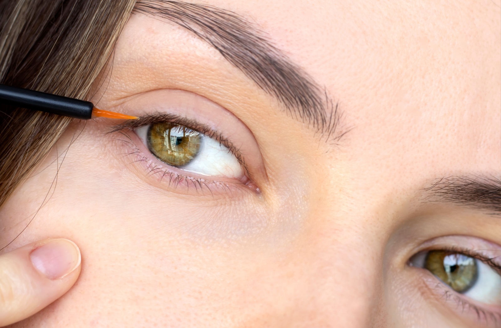 How Long Does It Take to Grow Eyelashes?